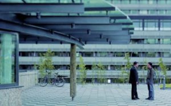 Schoonmaak European Patent Office in Rijswijk naar Gom