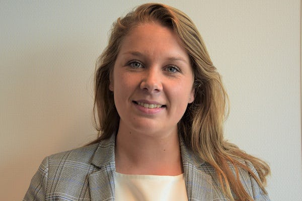 Rising Star: Laura Stein