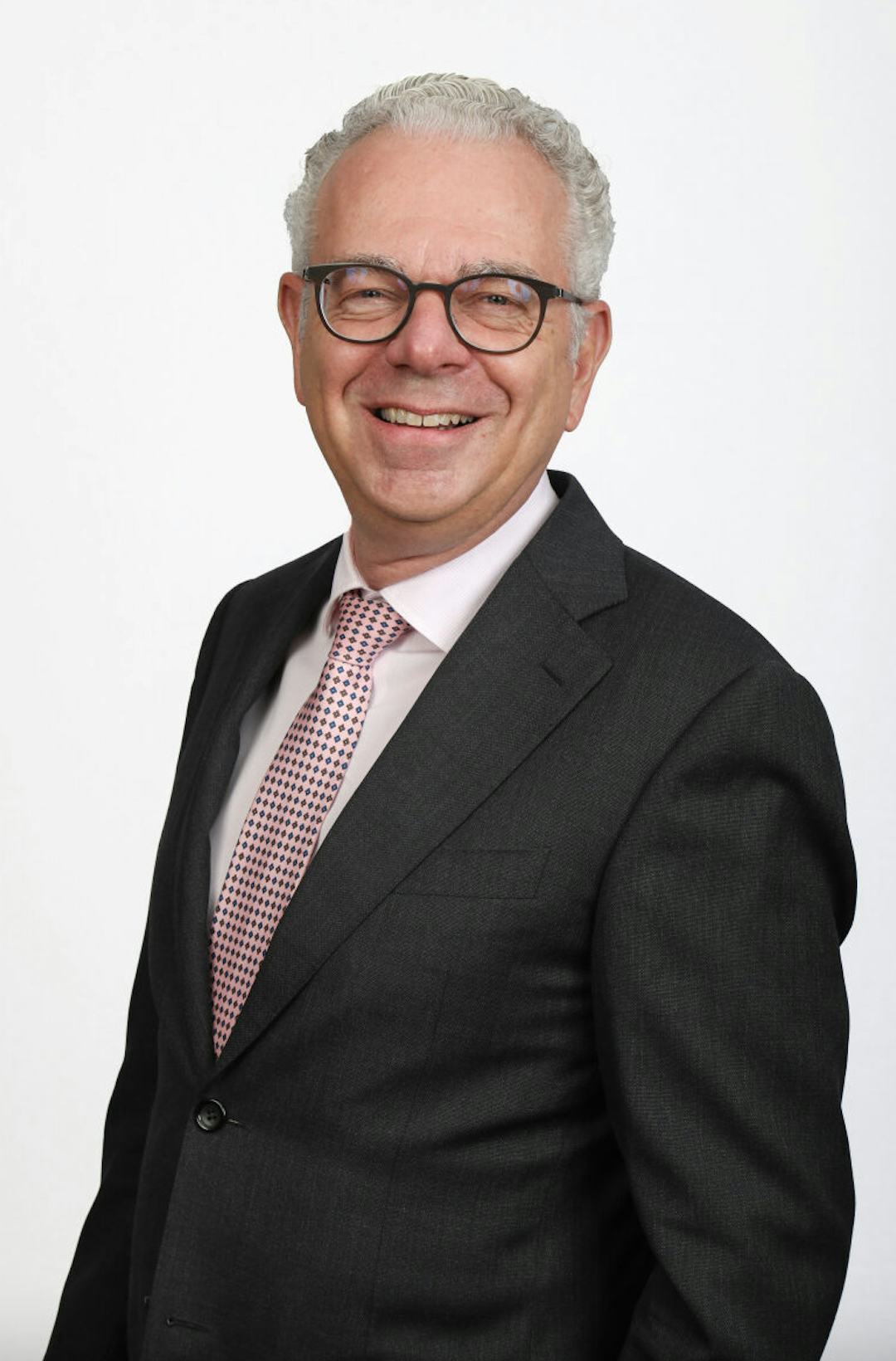 Visie top 3-schoonmaakbedrijven: Veranderende wereld vraagt om ...